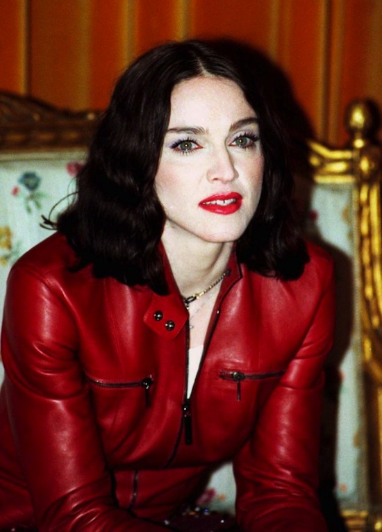 Today in Madonna History: November 14, 1998 « Today In Madonna History